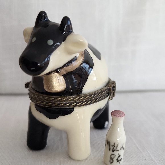 Accents | Charming Cow Trinket Box With Gold Accents And Milk Bottle ...